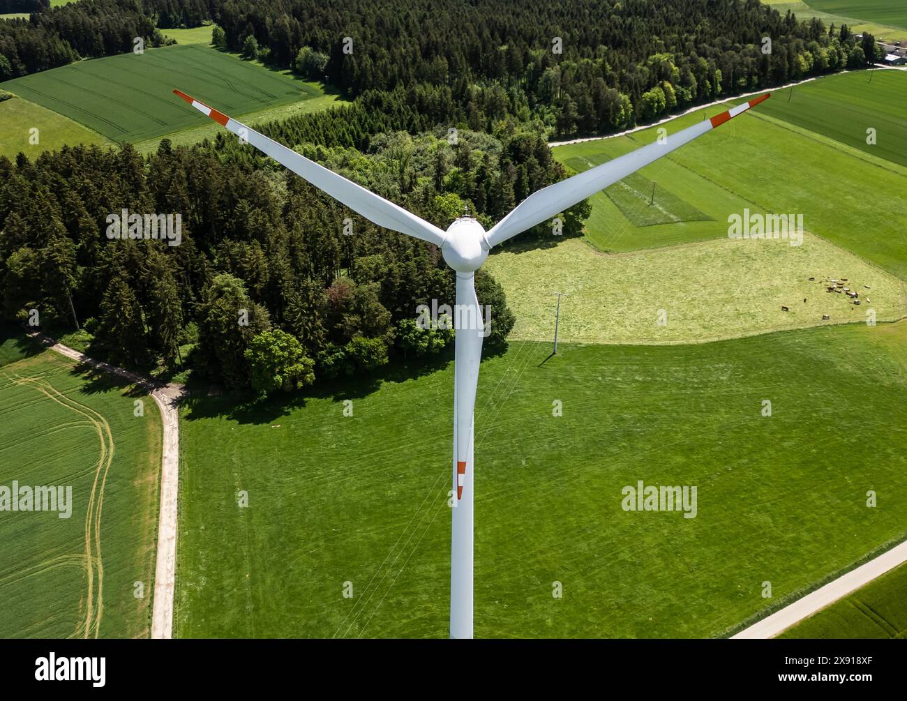 28 May 2024, Baden-Württemberg, Bösingen: An Enercon wind turbine can ...
