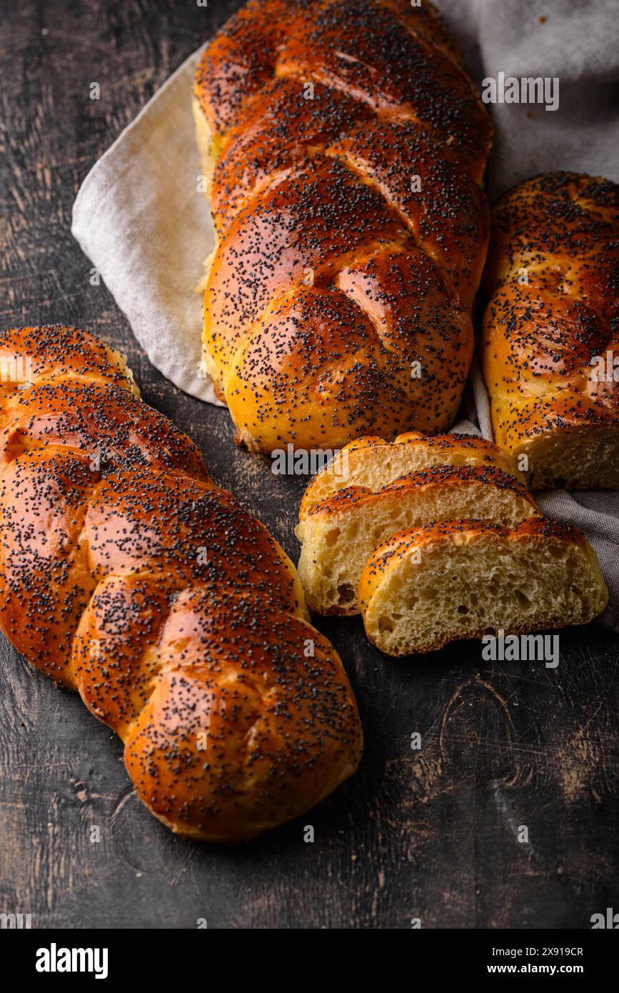 Traditional Jewish sabbath Challah bread Stock Photo - Alamy