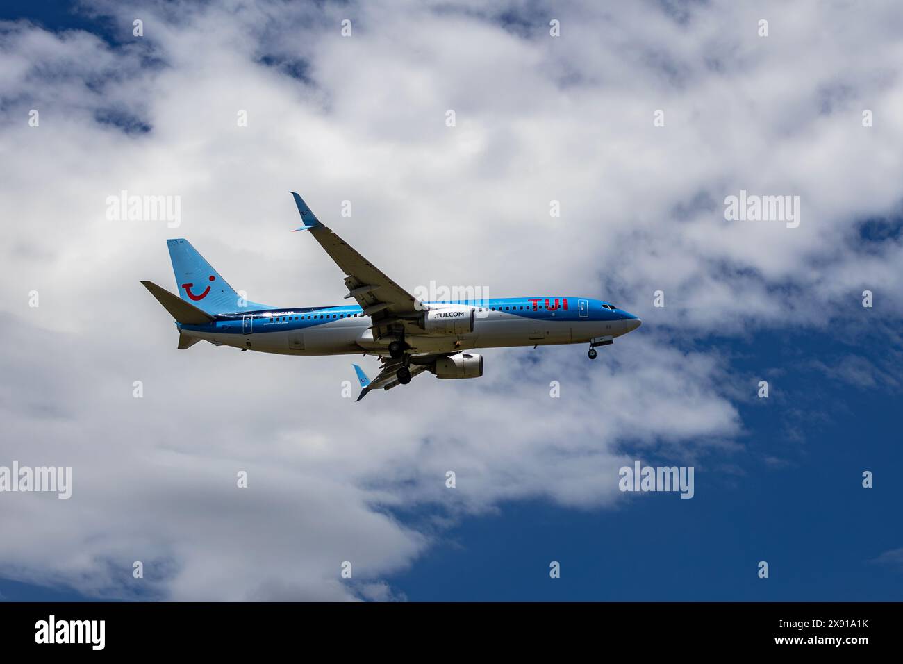 TUI approaching Burgas airport with a Boeing 737-8K5 B738 Stock Photo ...