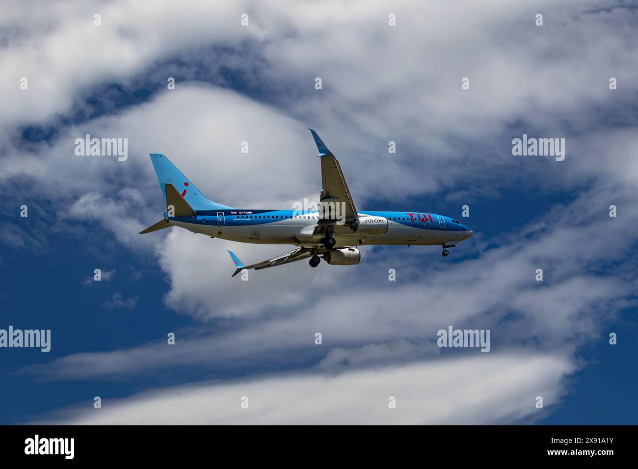 TUI approaching Burgas airport with a Boeing 737-8K5 B738 Stock Photo ...