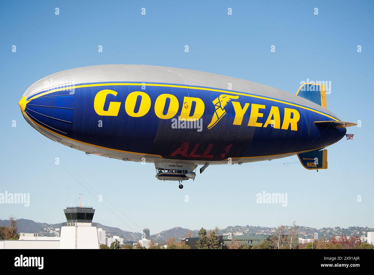 1979 aircraft GOODYEAR GZ-20A Dirigible over Santa Monica airport and ...