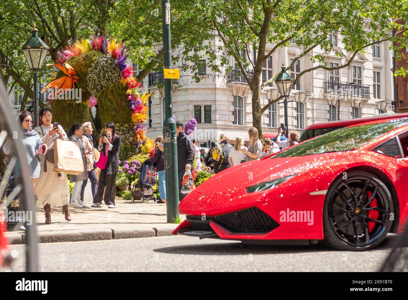LONDON- MAY 23, 2024: Sloane Square during the Chelsea Flower show ...