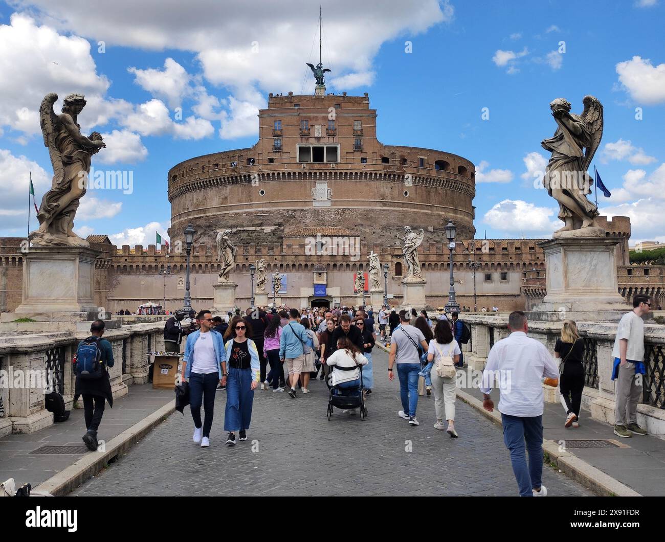 Rome: Castle of Sant Angelo Stock Photo - Alamy