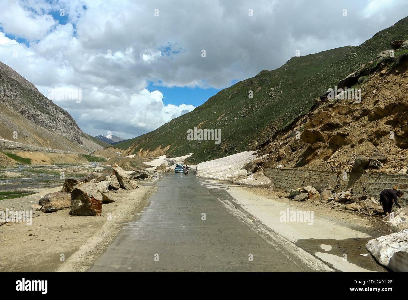 Beautiful view of Khunjerab Pass katidas Attabad Gilgit Baltistan Stock ...