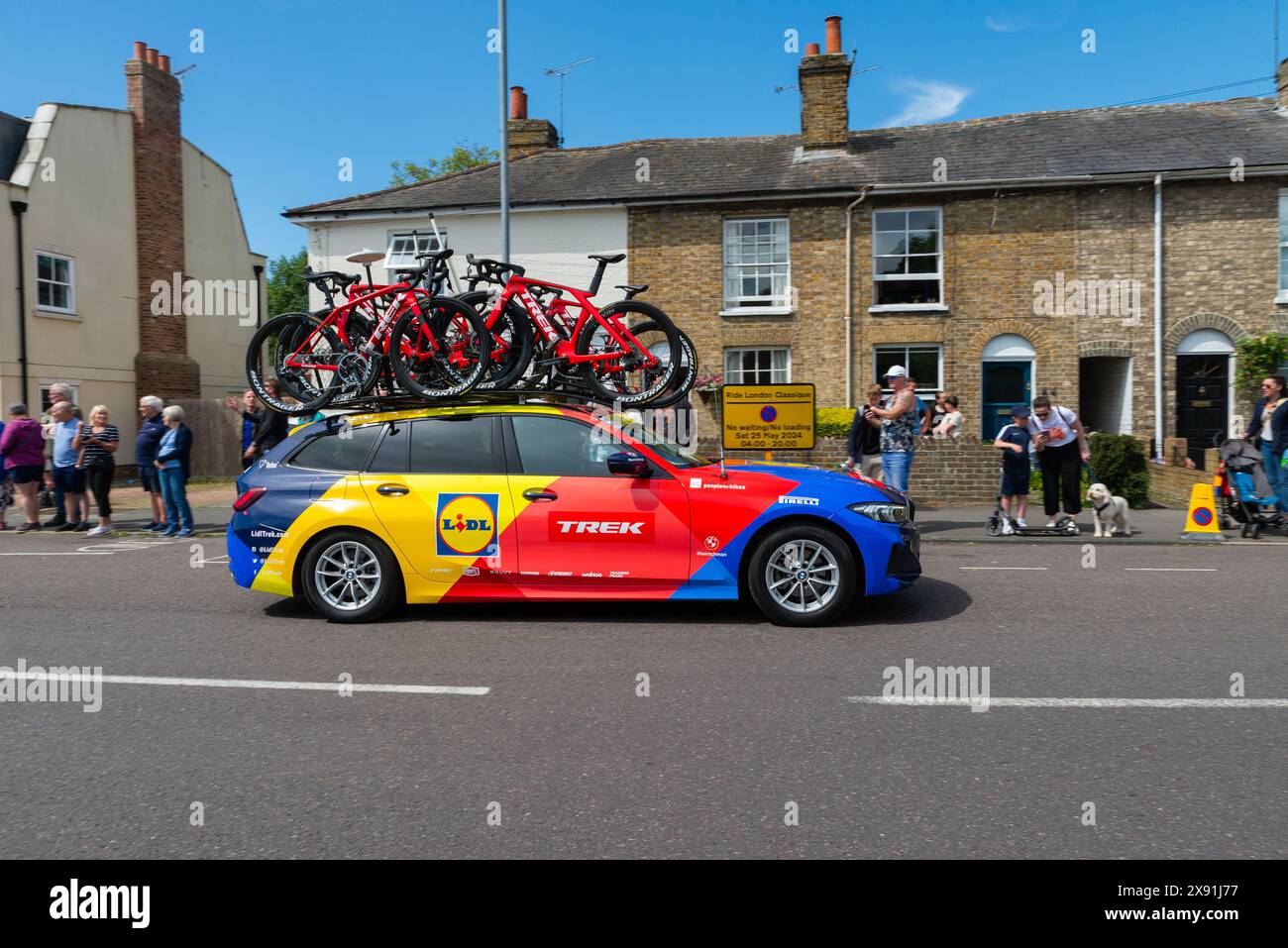 Lidl Trek team support car at 2024 Ford RideLondon Classique Women's ...