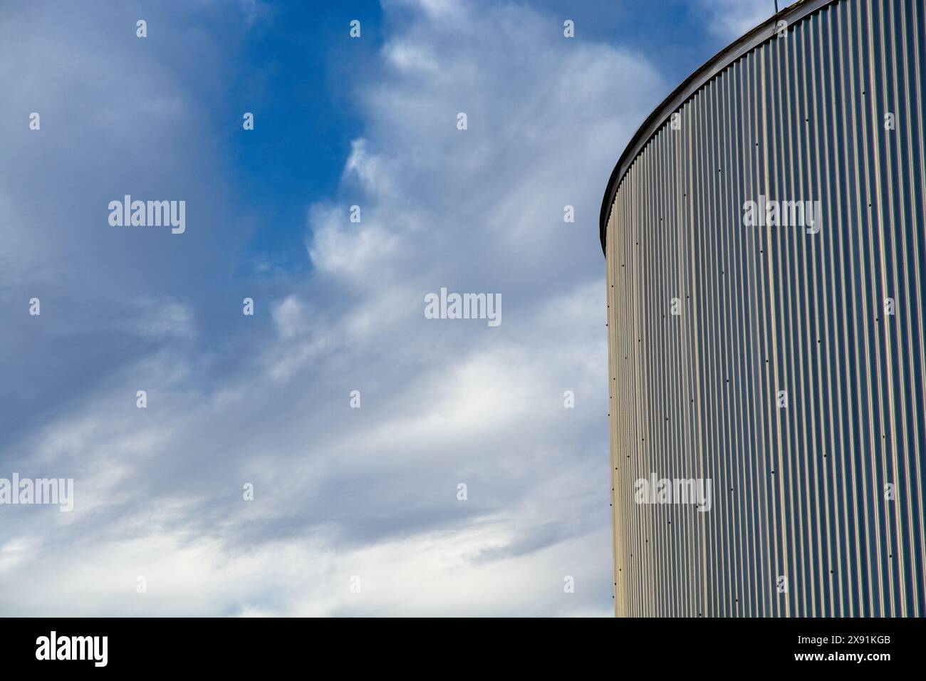 Cylindrical building hi-res stock photography and images - Alamy