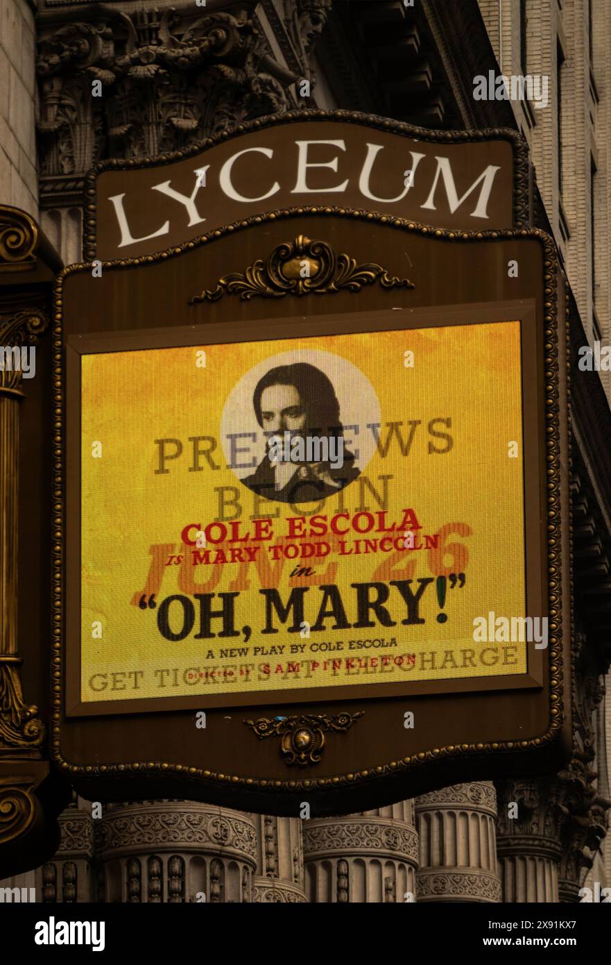 Assassination mrs downtown hi-res stock photography and images - Alamy