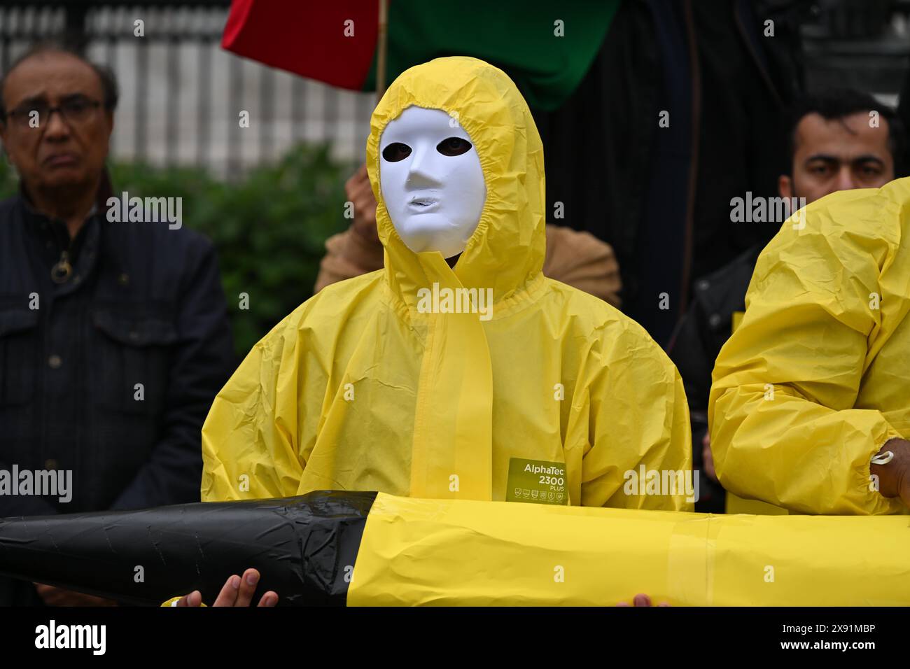 London, England, UK. 28th May, 2024. 25 years after five nuclear bombs ...