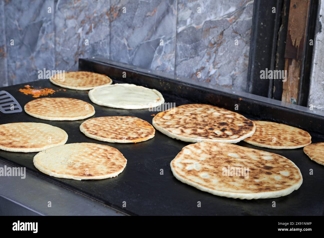 Khobz el ftir hi-res stock photography and images - Alamy