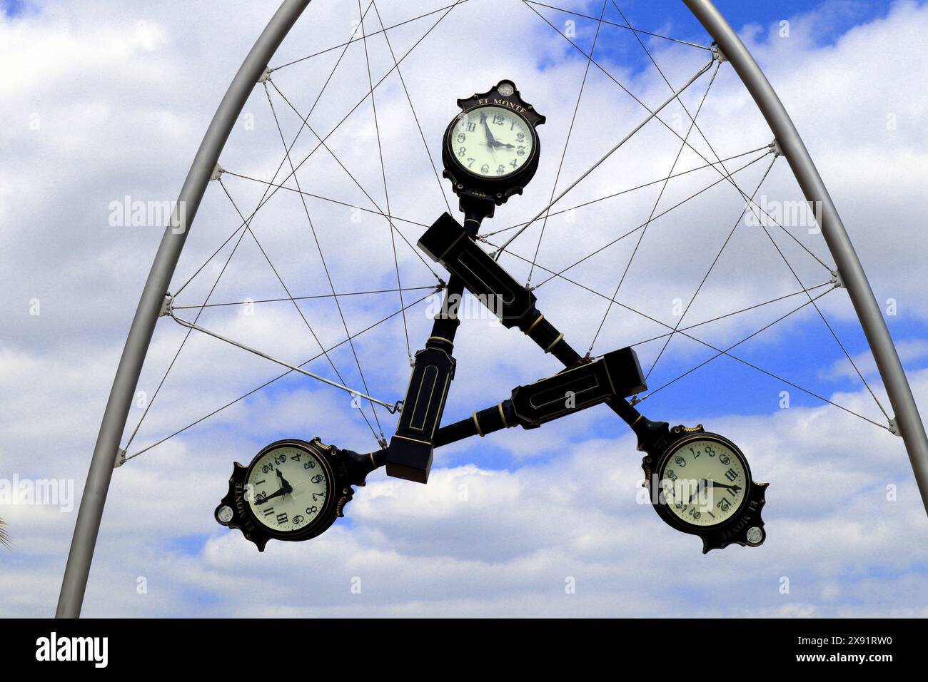 El Monte (LA County), California: El Monte Bus Station Stock Photo - Alamy