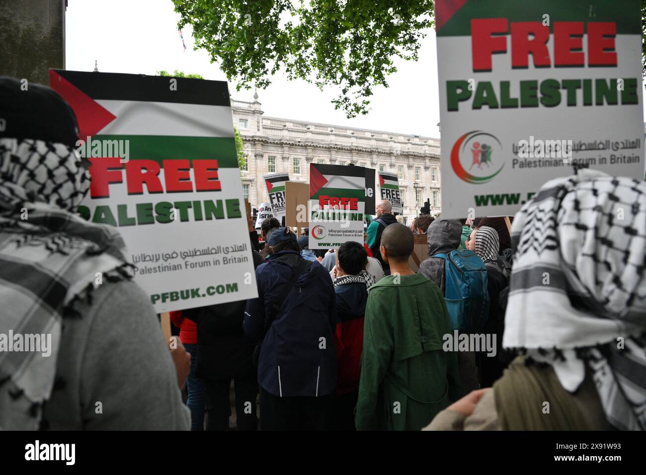 London, England, UK. 28th May, 2024. Thousands of pro-Palestine ...