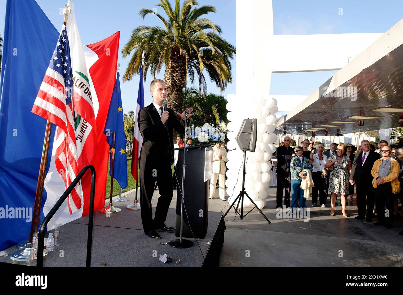Exclusive Time to say goodbye to the Consul general of France in Los ...