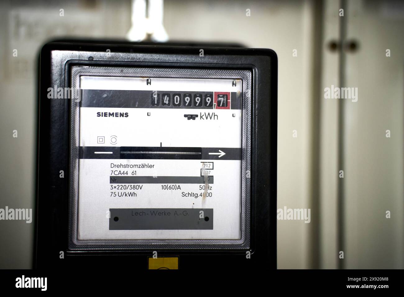 Three phase meter hi-res stock photography and images - Alamy