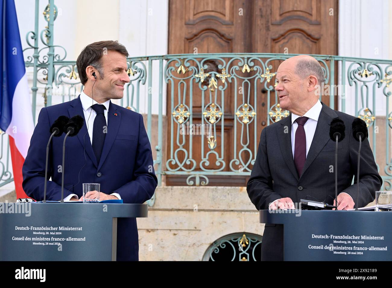 Emmanuel Macron und Olaf Scholz beim Treffen des Deutsch-Französischen ...