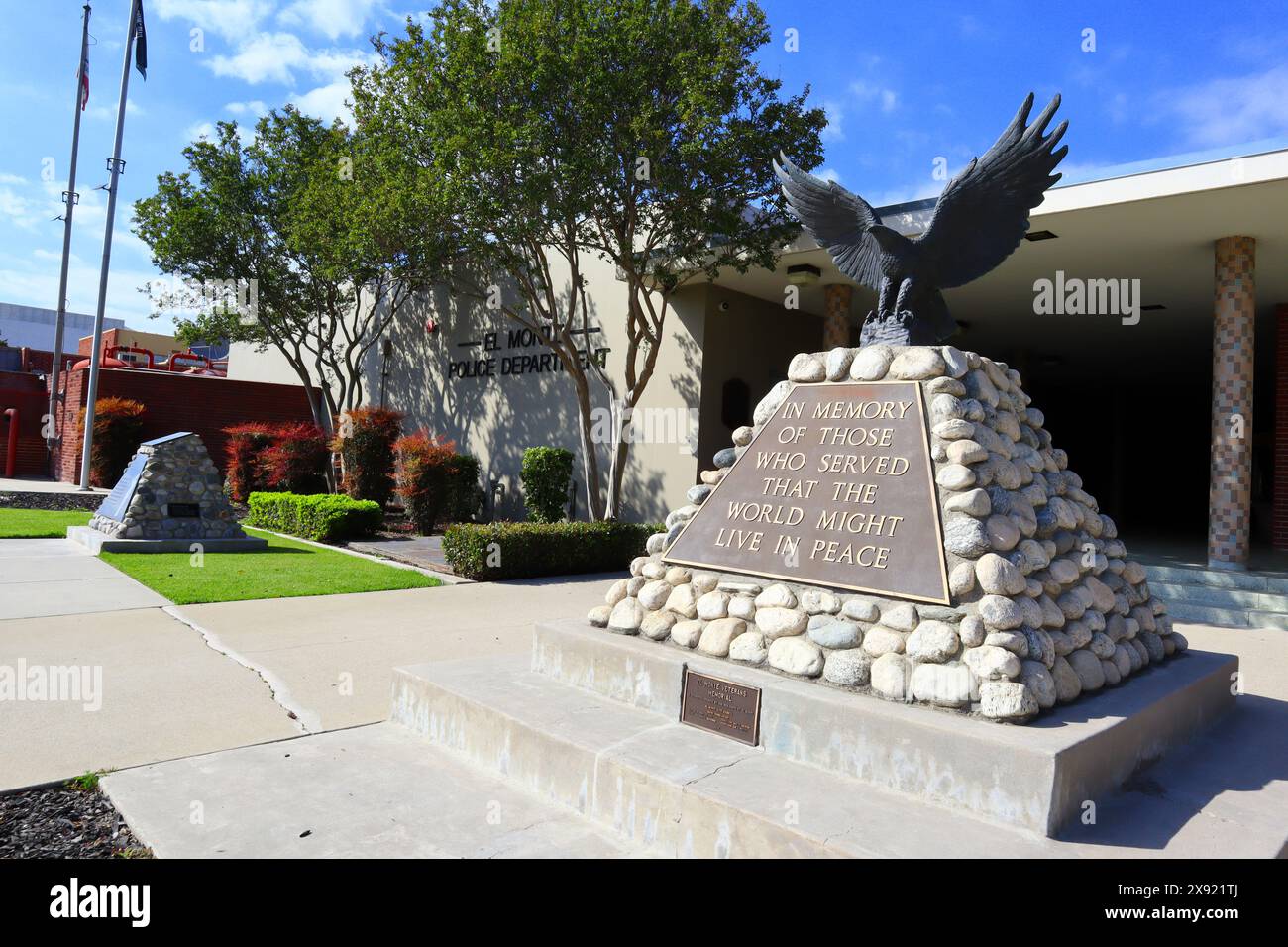 El Monte (LA County), California: El Monte Civic Center, Police ...