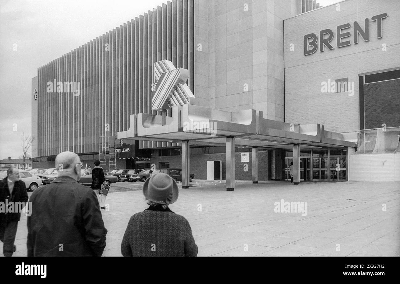 1976 black & white archive photograph of the entrance to Brent Cross ...
