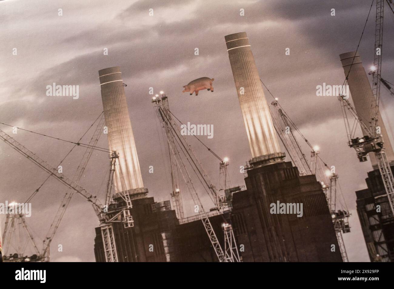 Pink floyd album cover hi-res stock photography and images - Alamy