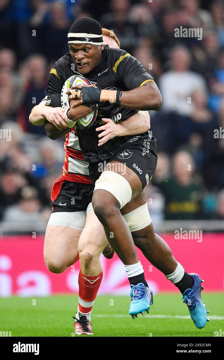 Hollywoodbets Sharks Back row Phepsi Buthelezi (8) scores a try during ...