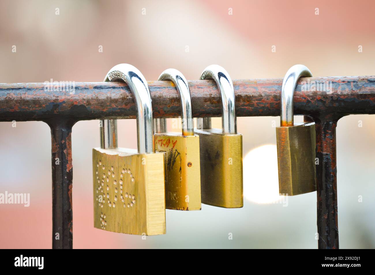 Love locks on metal fence at Plateau Gradec in Zagreb Stock Photo - Alamy