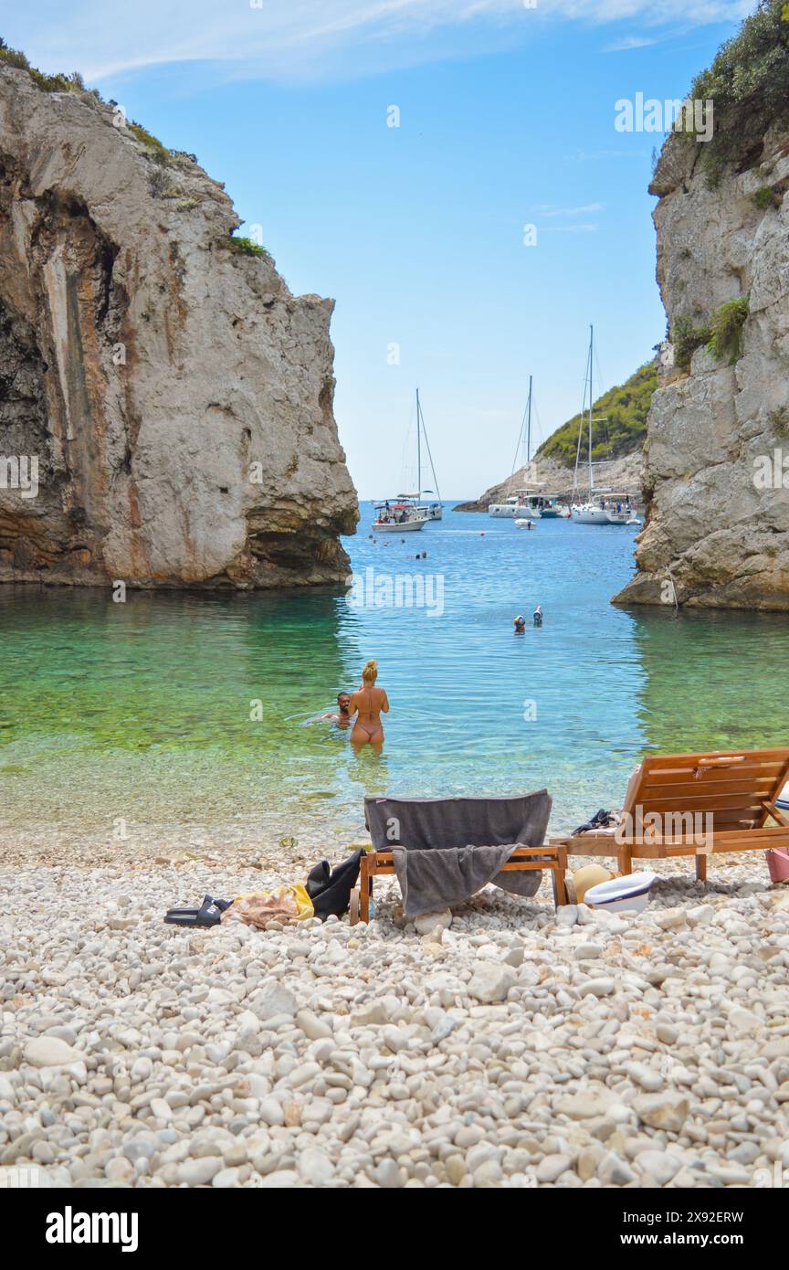 Beautiful vis hi-res stock photography and images - Alamy