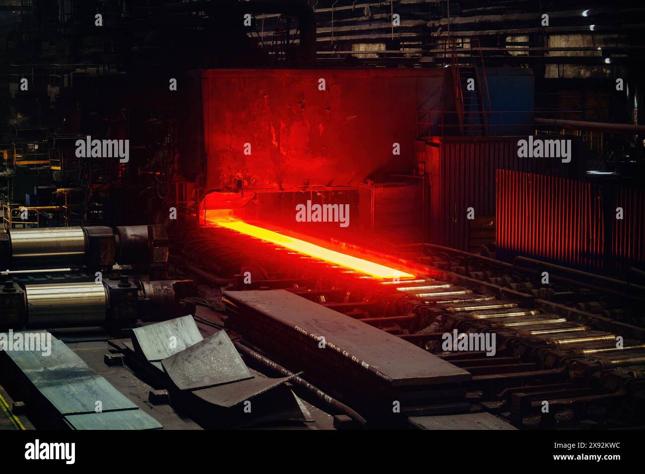 Hot slab on conveyor hi-res stock photography and images - Alamy