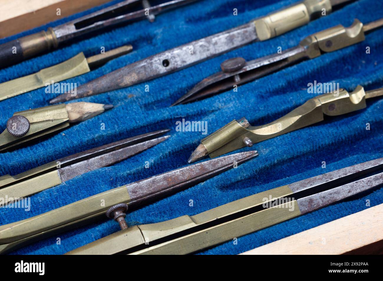 Old mechanical graph hi-res stock photography and images - Alamy