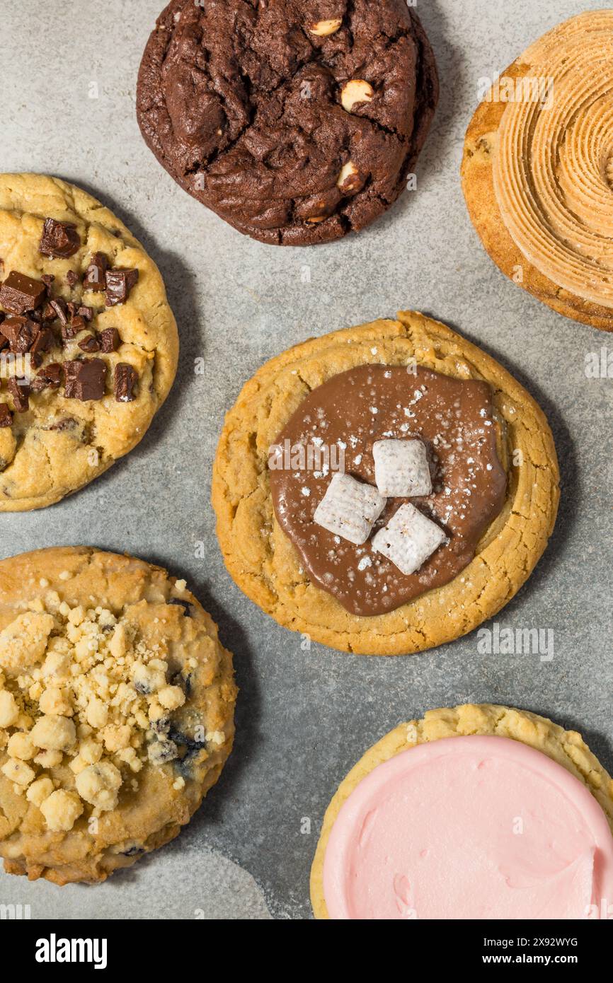 Thick Gourmet Crumble Cookies with Chocolate and Cinnamon Ready to Eat ...