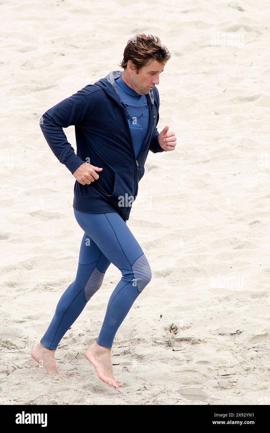 Excl Helen Hunt and Luke Wilson seen on Venice beach during the set of ...