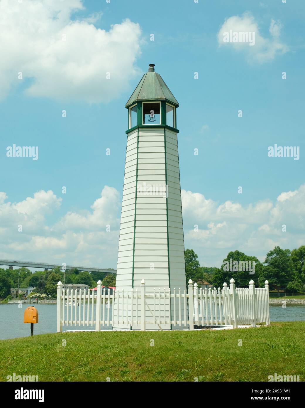Bethel bridge lighthouse hi-res stock photography and images - Alamy