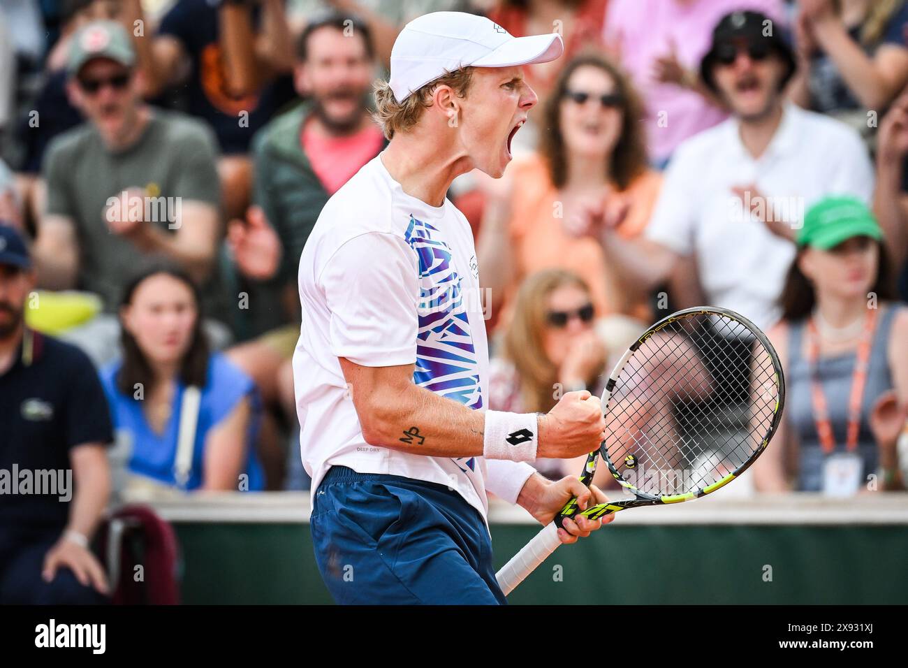 Jesper DE JONG of Netherlands celebrates his point during the first day ...