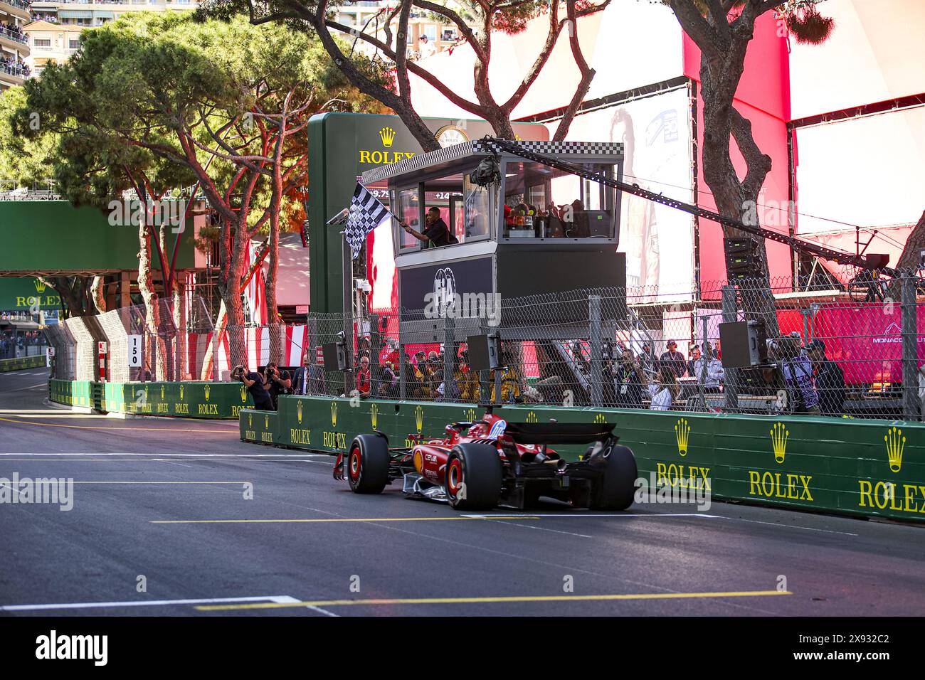 16 LECLERC Charles (mco), Scuderia Ferrari SF-24, action, crossing the ...