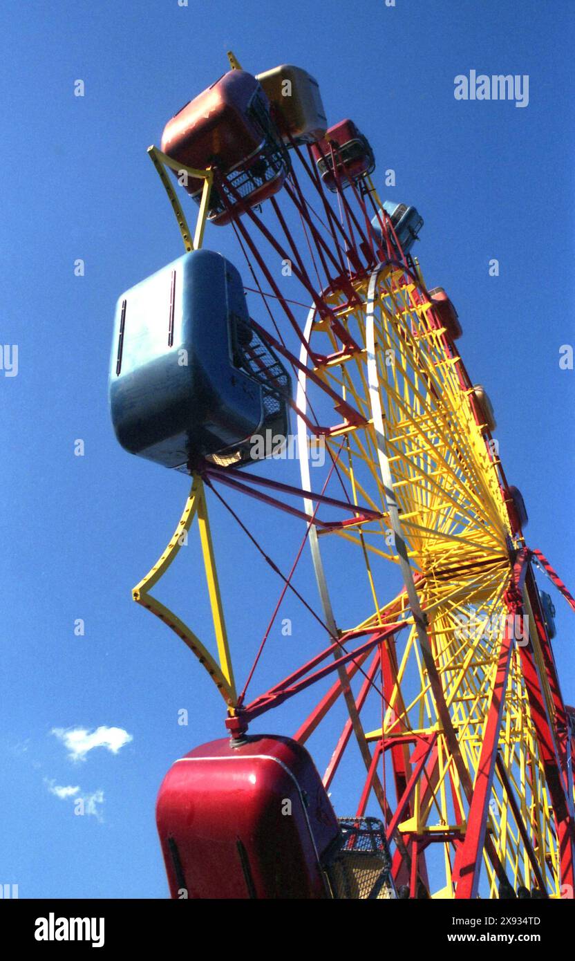 Ferris wheel in the U.S.A., approx. 1991 Stock Photo - Alamy