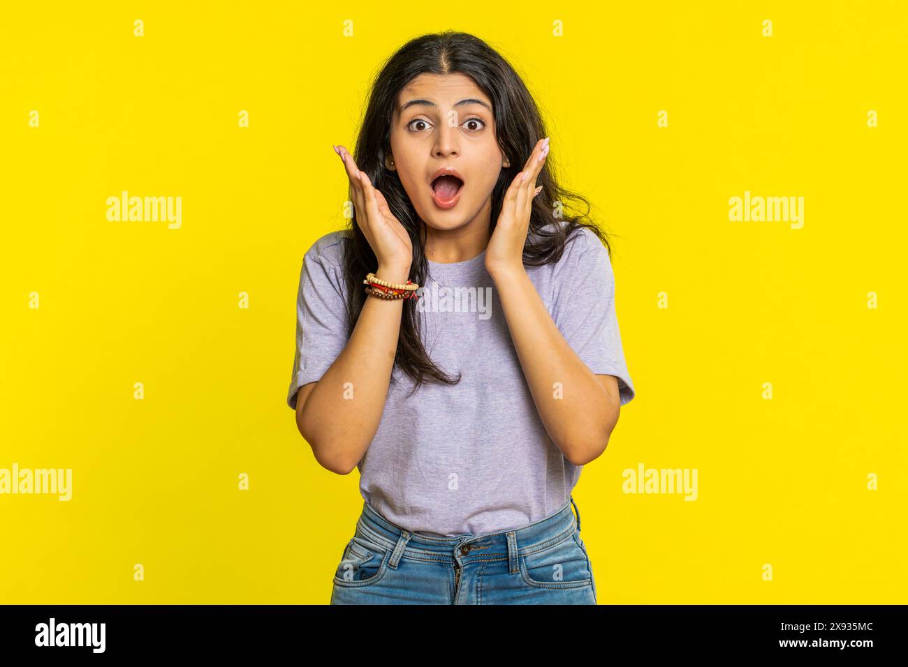 Glad muslim girl hi-res stock photography and images - Alamy