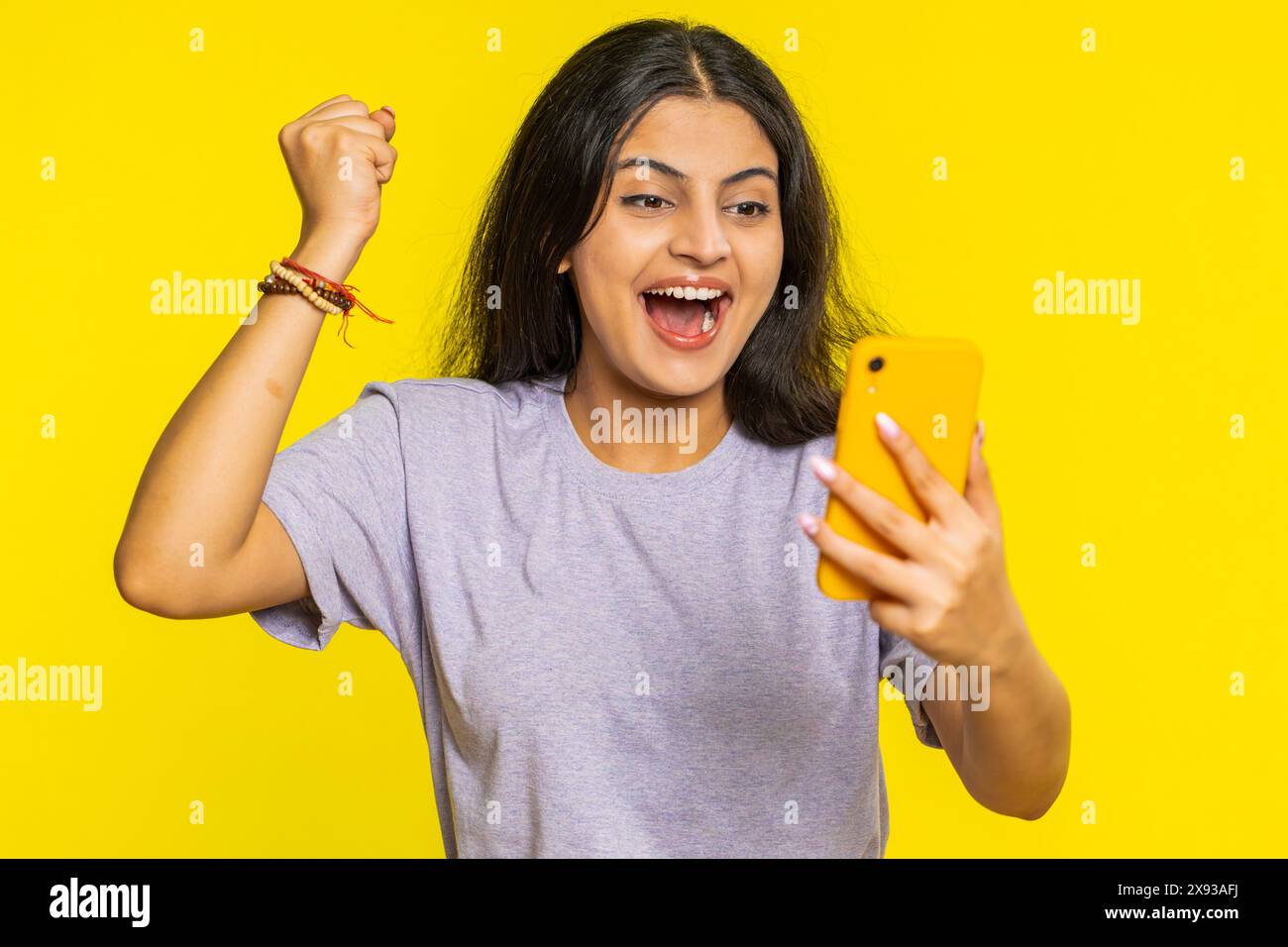 Female arabian woman girl typing hi-res stock photography and images ...