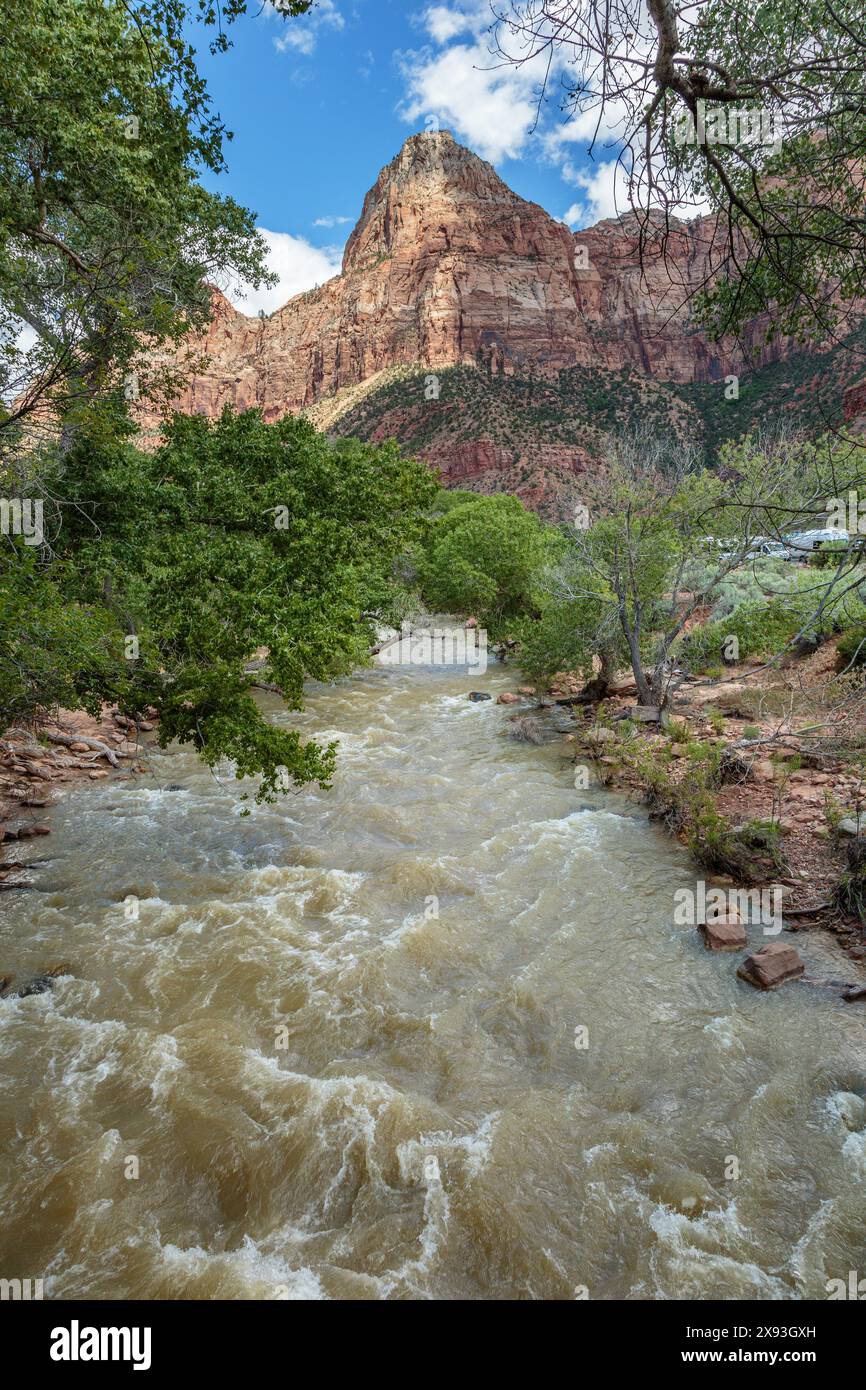 Virgin River flows between rugged mountains in Zion National Park, Utah ...