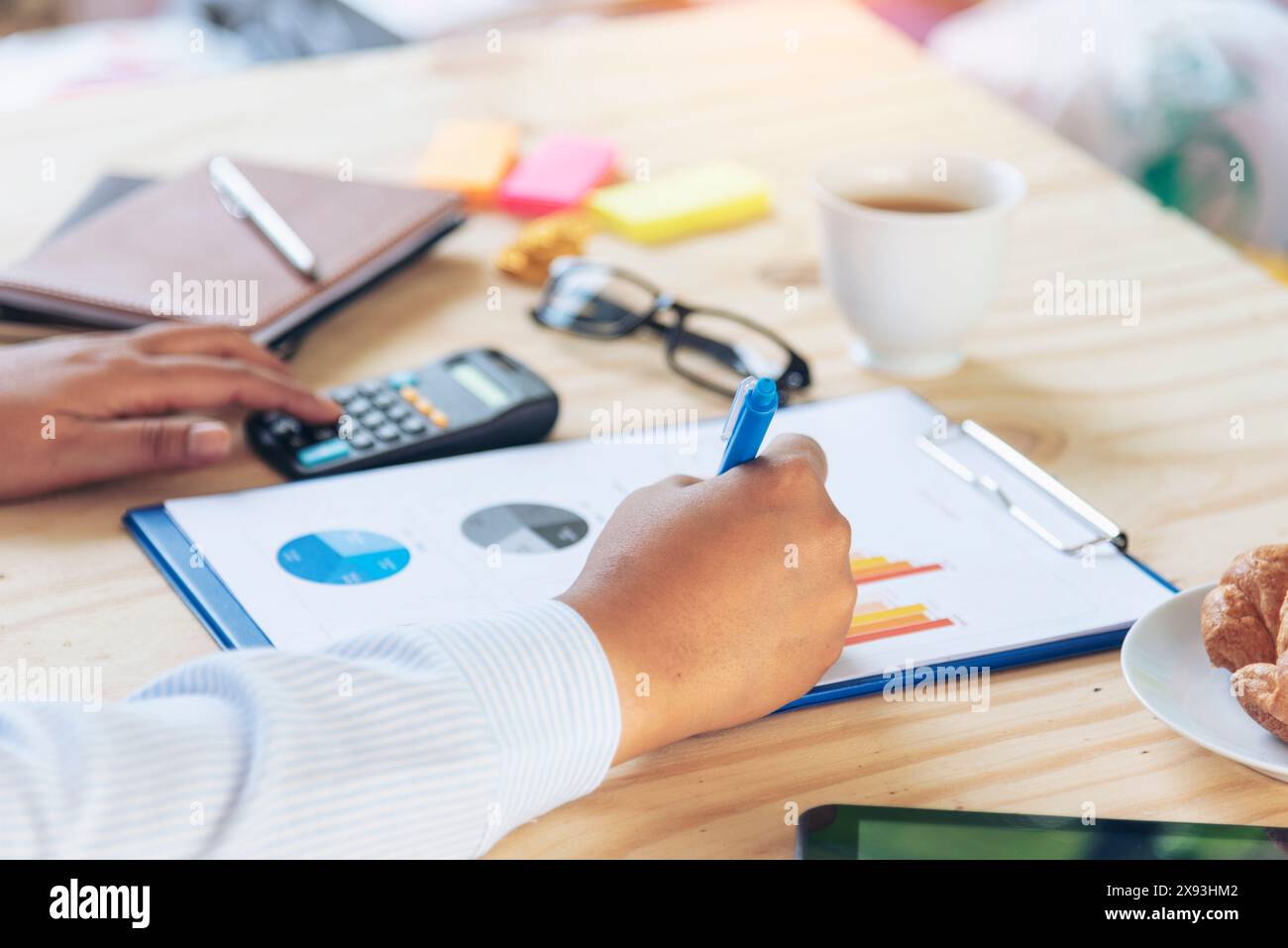 Excel stat spreadsheet business analytics graph statistic with graph ...