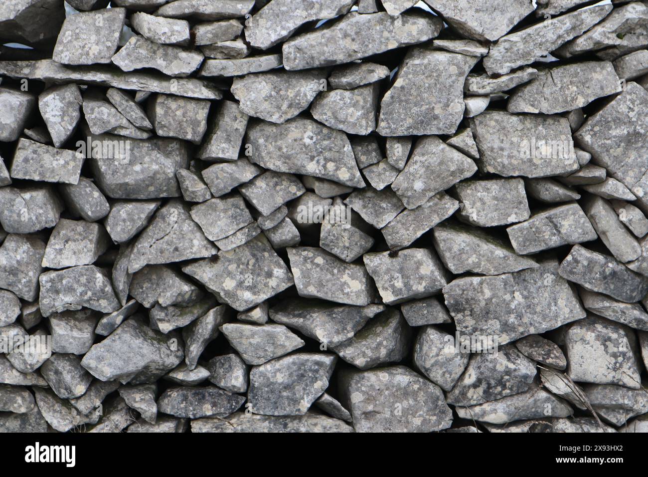 Old rural wall of rocks showing natural stone patterns Stock Photo - Alamy