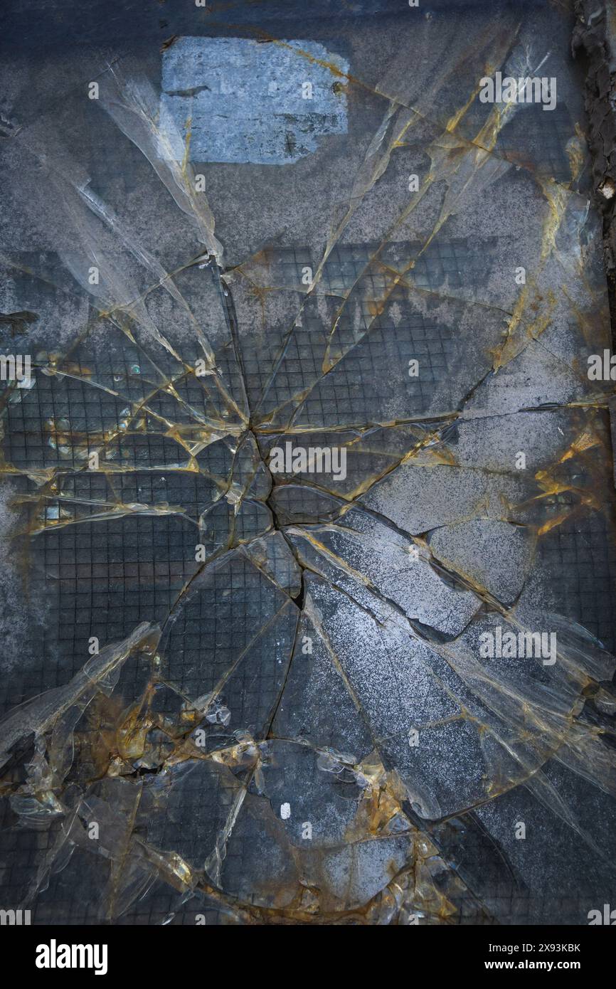Worn metal window frame hi-res stock photography and images - Alamy