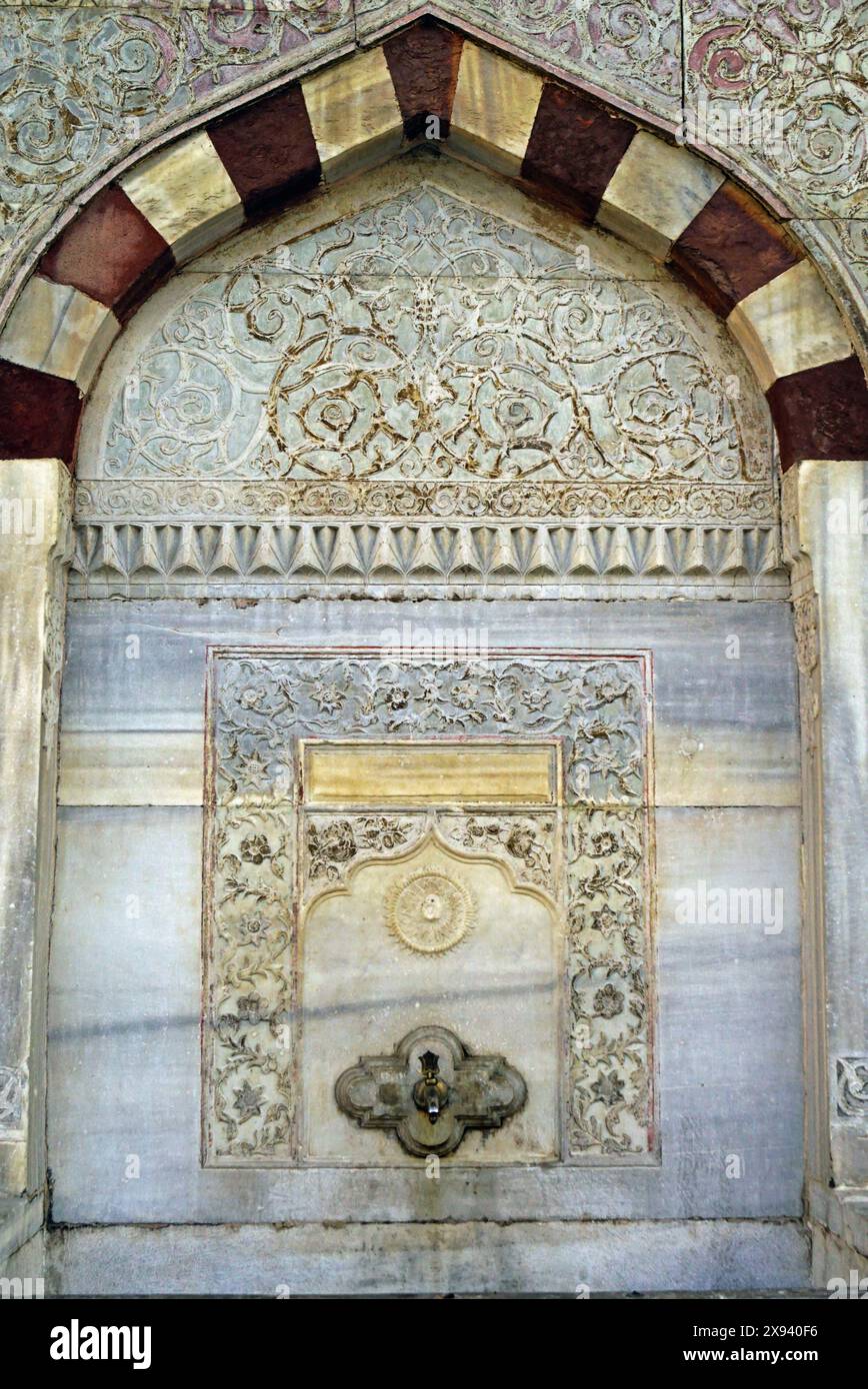 Sultan Ahmed III Fountain in Istanbul: one of the marble walls ...