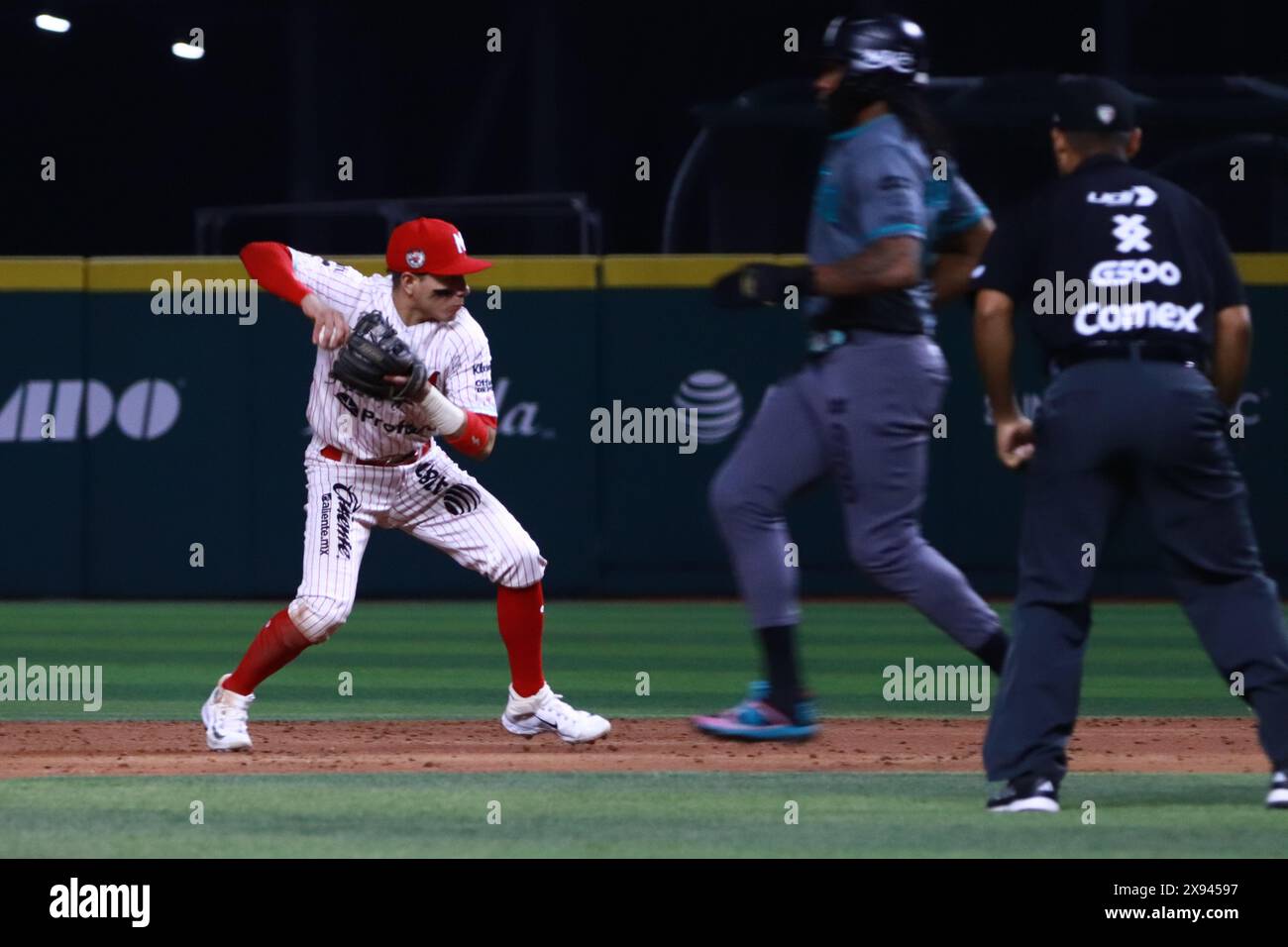 Saraperos v diablos hi-res stock photography and images - Alamy