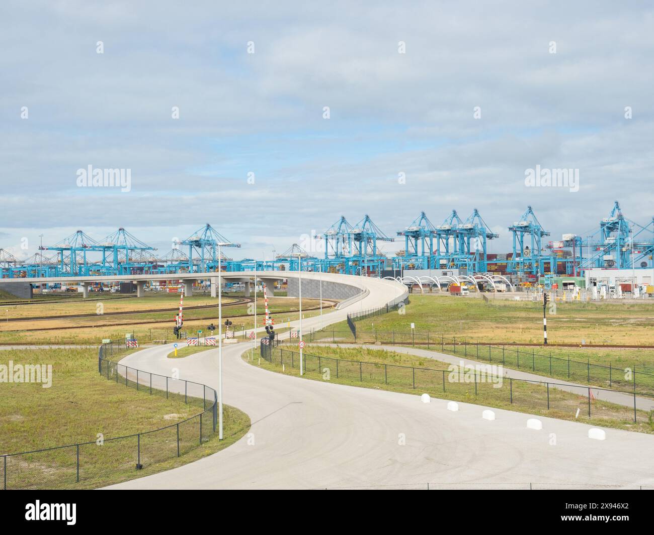 Rotterdam, Netherlands - August 4th 2023: A curvy street leading ...