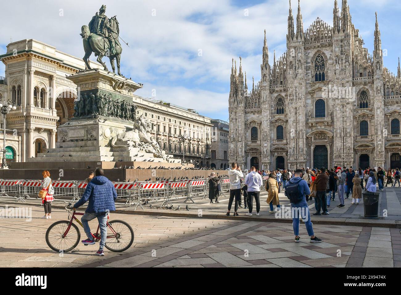 Piazza del Duomo with the statue of King Victor Emmanuel II, the ...
