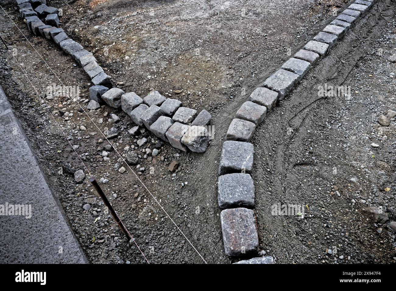 Schotterfundament hi-res stock photography and images - Alamy