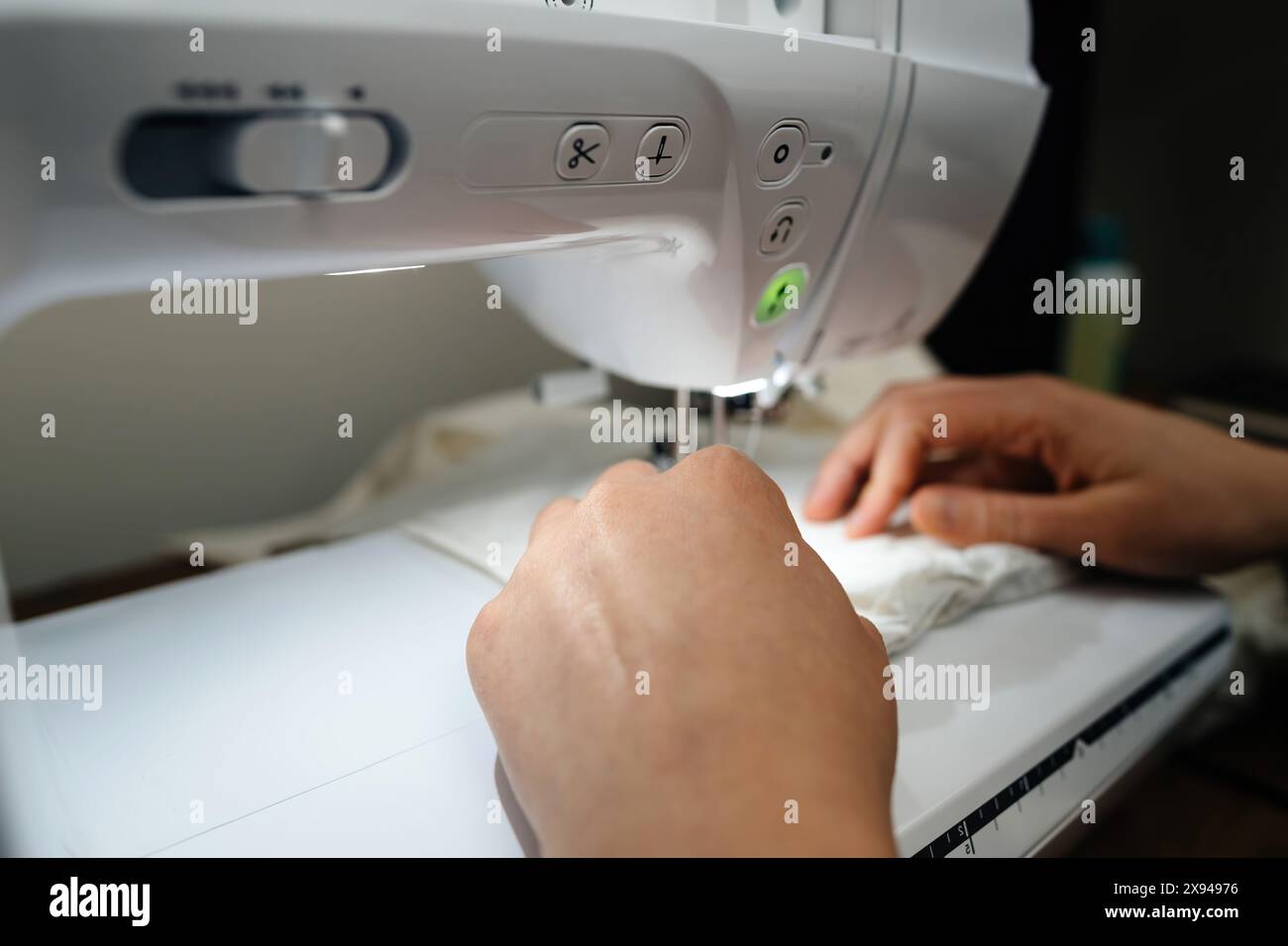 Sewingdetail hi-res stock photography and images - Alamy