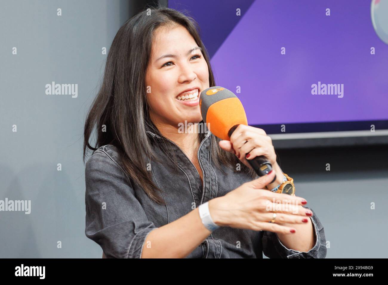 Dr. Mai Thi Nguyen-Kim, kann Wissenschaft unterhaltsam sein Mai Thi ...