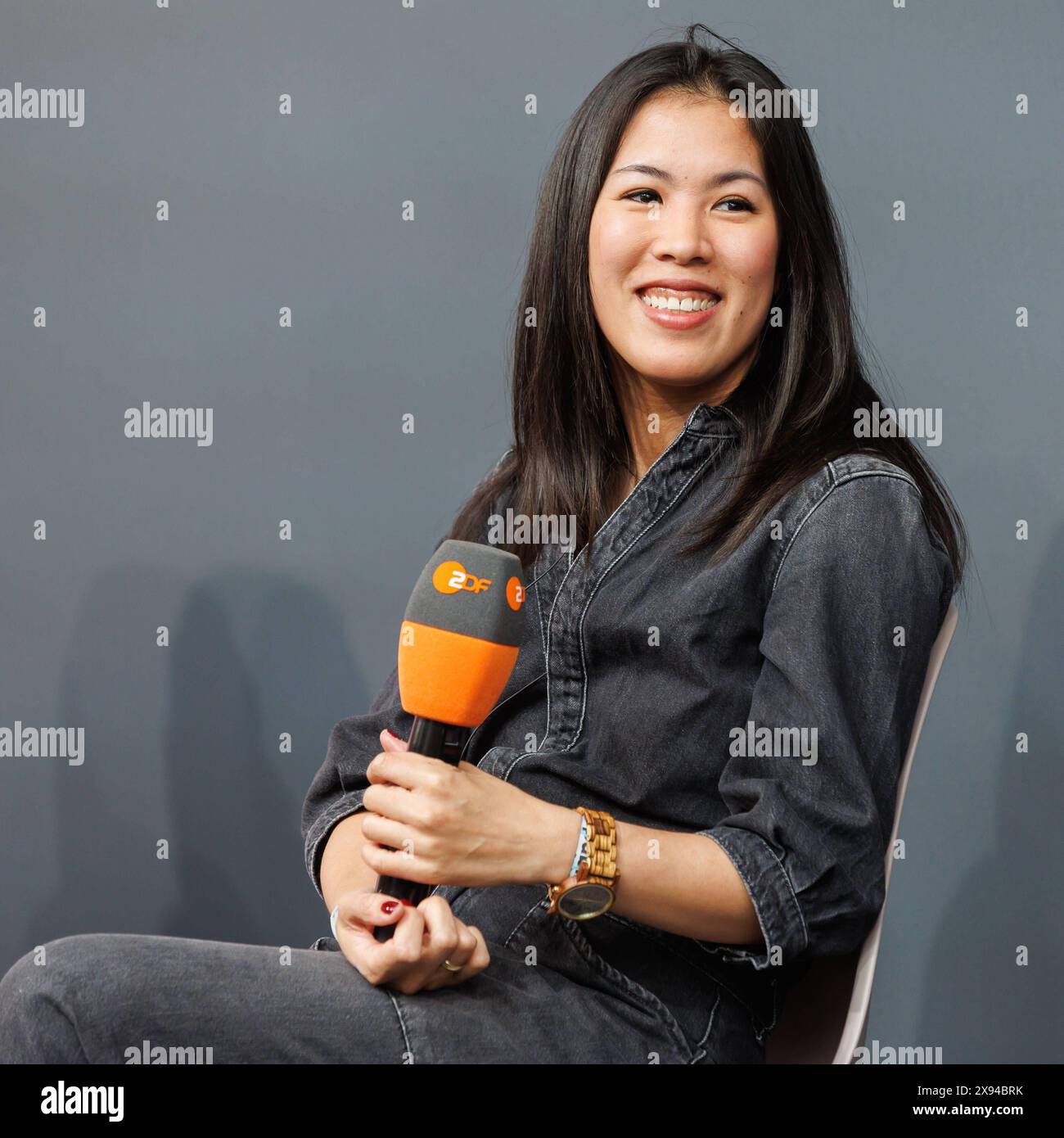 Dr. Mai Thi Nguyen-Kim, kann Wissenschaft unterhaltsam sein Mai Thi Nguyen-Kim ...