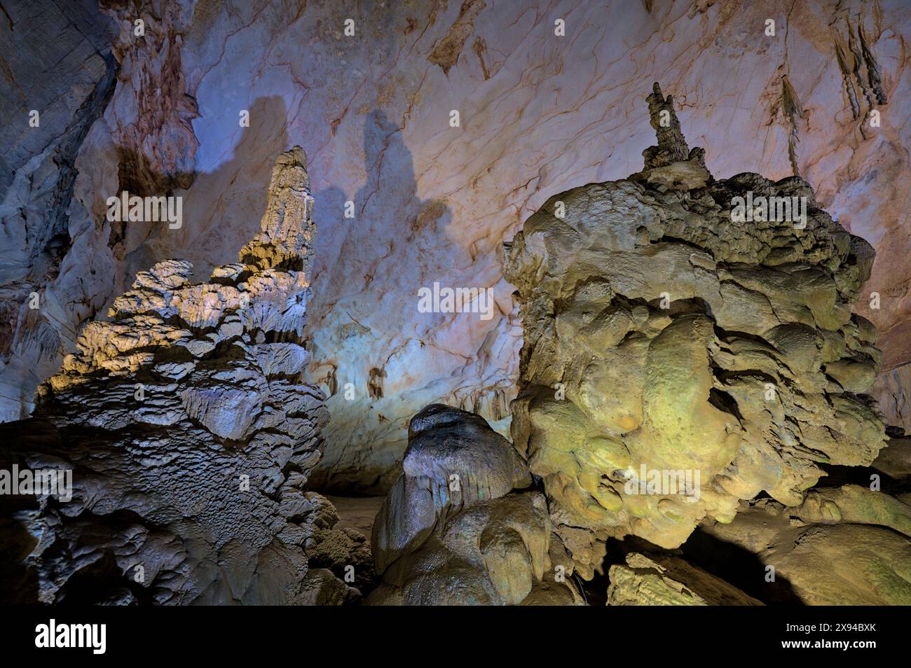 Paradise Cave (Thien Duong Cave) - The Longest Dry Cave in Asia, Phong ...