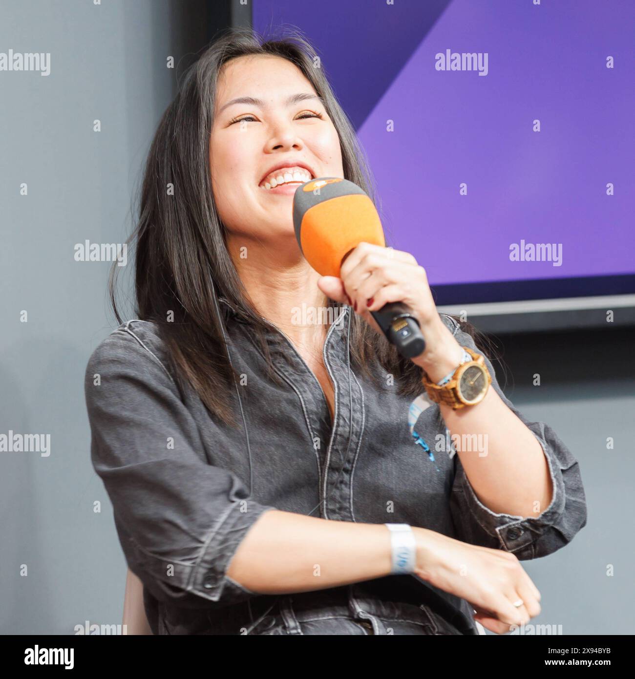 Dr. Mai Thi Nguyen-Kim, kann Wissenschaft unterhaltsam sein Mai Thi Nguyen-Kim ...