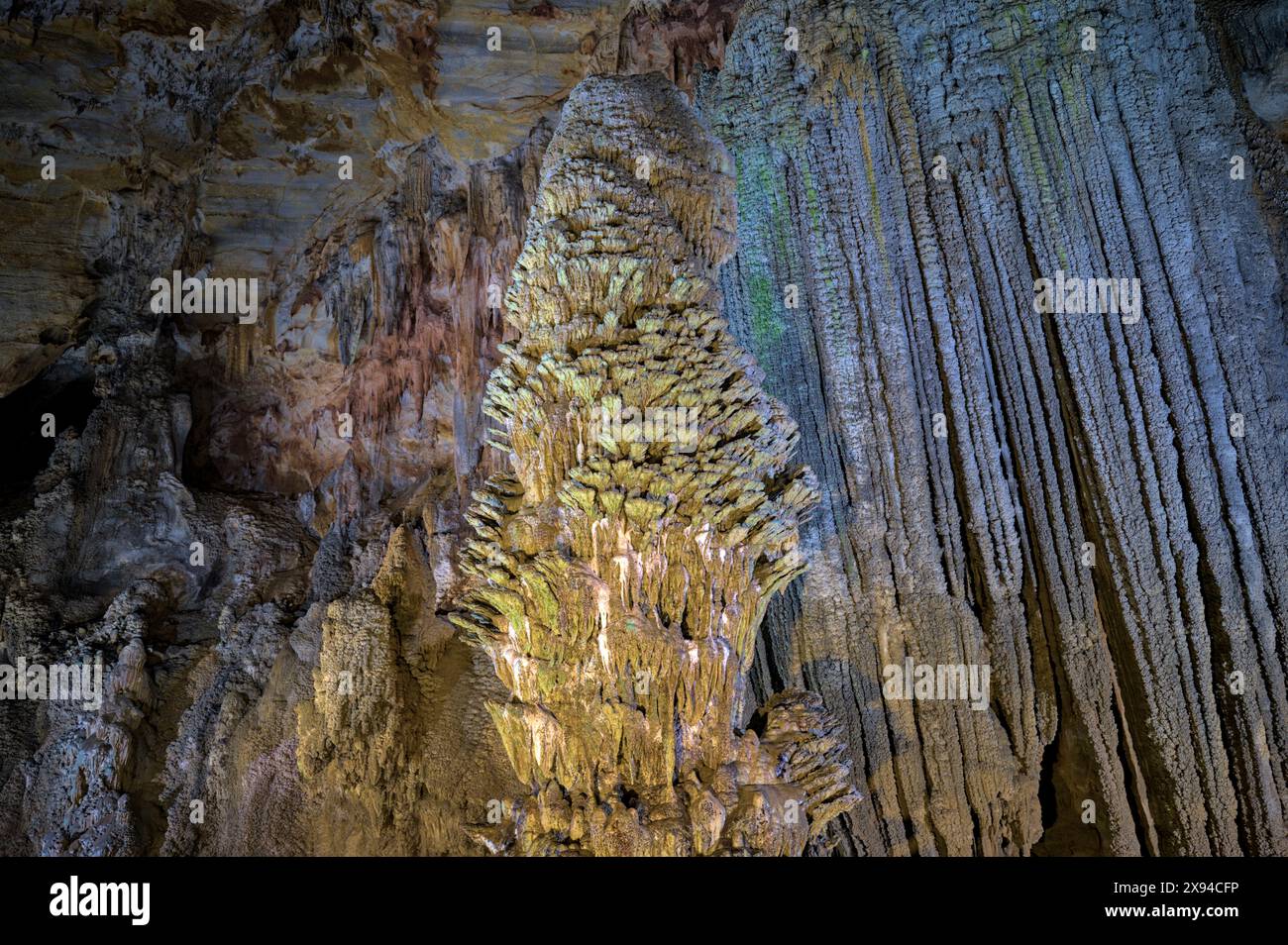 Paradise Cave (Thien Duong Cave) - The Longest Dry Cave in Asia, Phong ...
