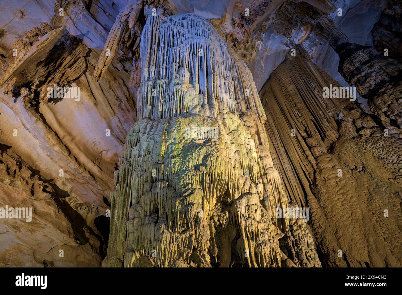 Paradise Cave (Thien Duong Cave) - The Longest Dry Cave in Asia, Phong ...